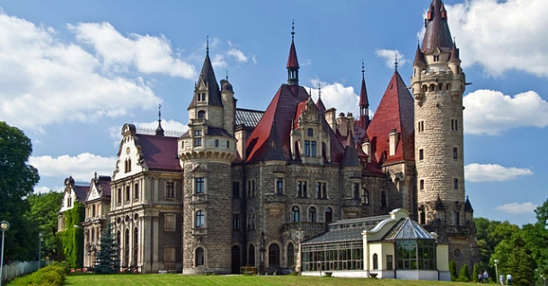 16 zamków, w których możesz nocować. Poczuj się jak król! - Blog Noclegowo®